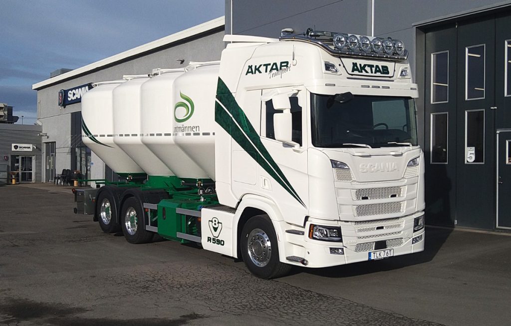 Älmestad Kvarn & Transport AB - Scania R590 - Toveks Lastbilar
